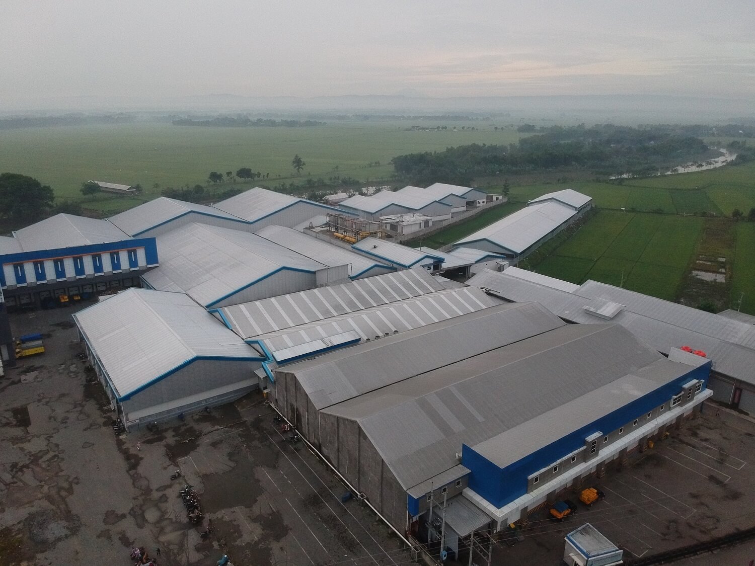 Beranda - PT Dua Putra Utama Makmur Tbk